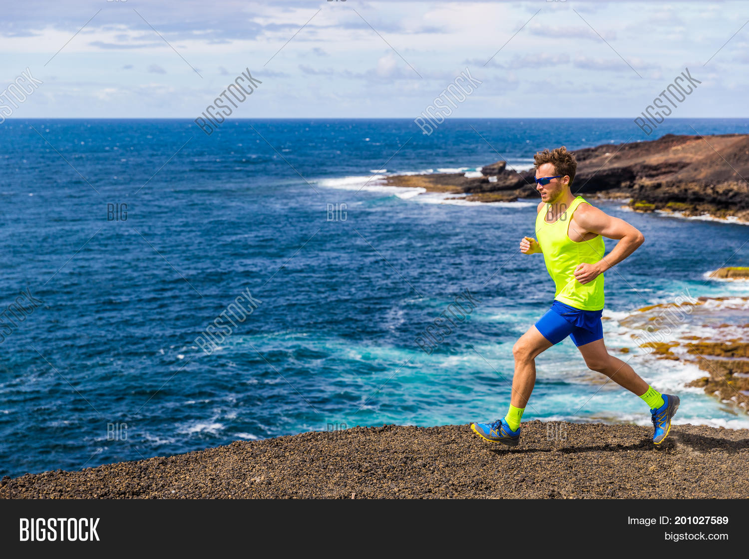 Trail Runner Athlete Image & Photo (Free Trial) | Bigstock