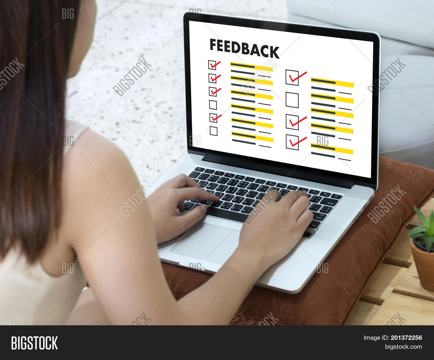 Online Reviews Image & Photo (Free Trial) | Bigstock