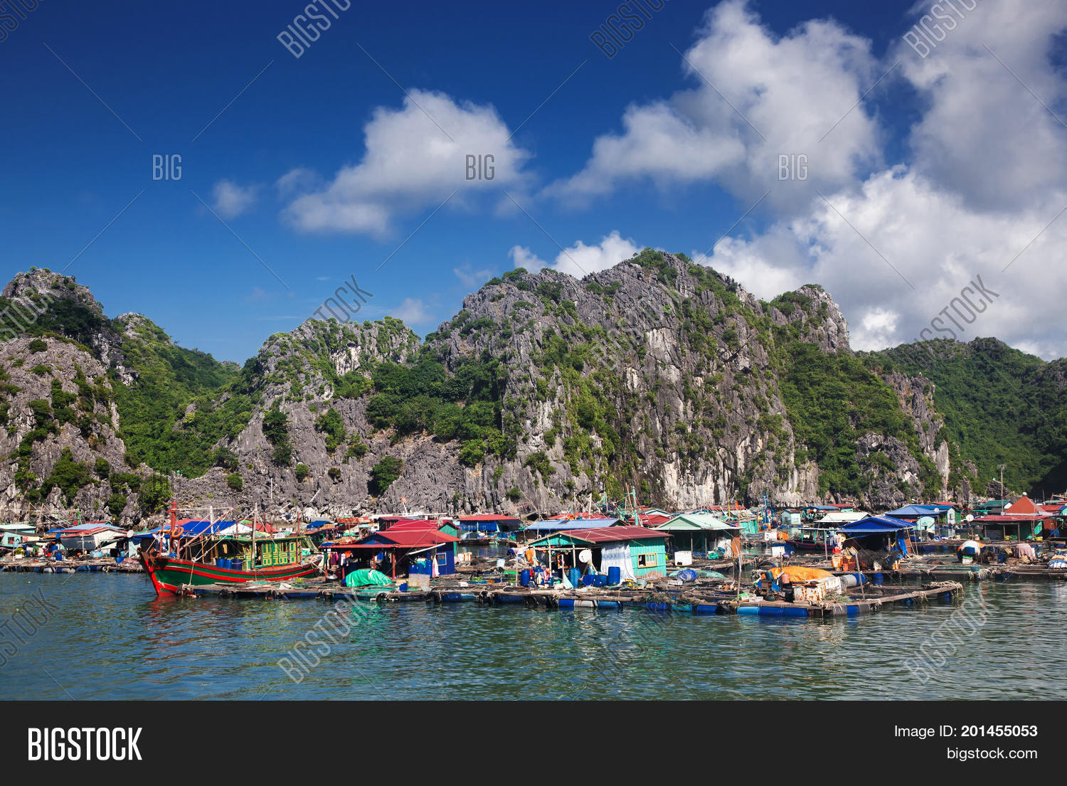 Traditional Vietnamese Image & Photo (Free Trial) | Bigstock