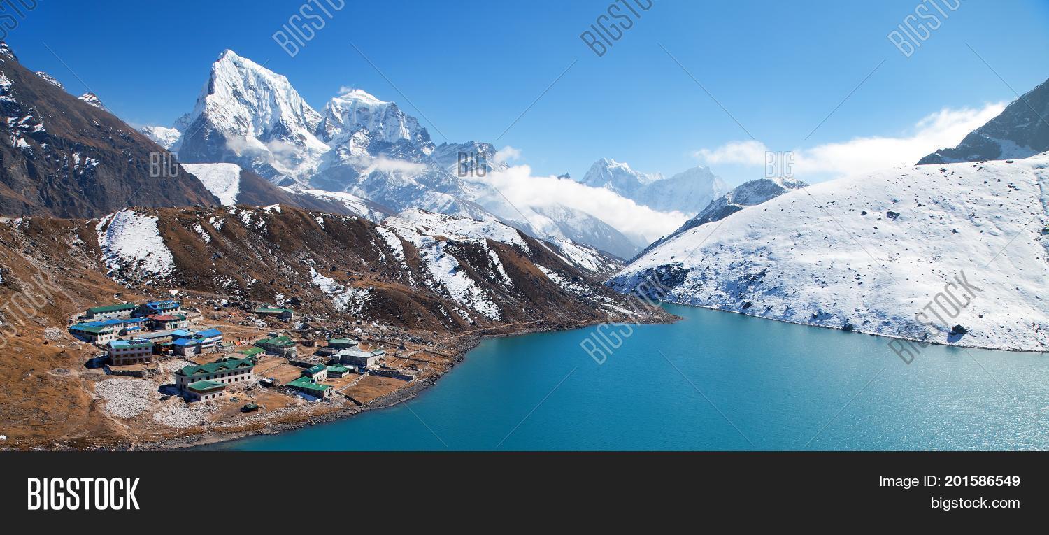 Dudh Pokhari Tso Gokyo Image & Photo (Free Trial) | Bigstock