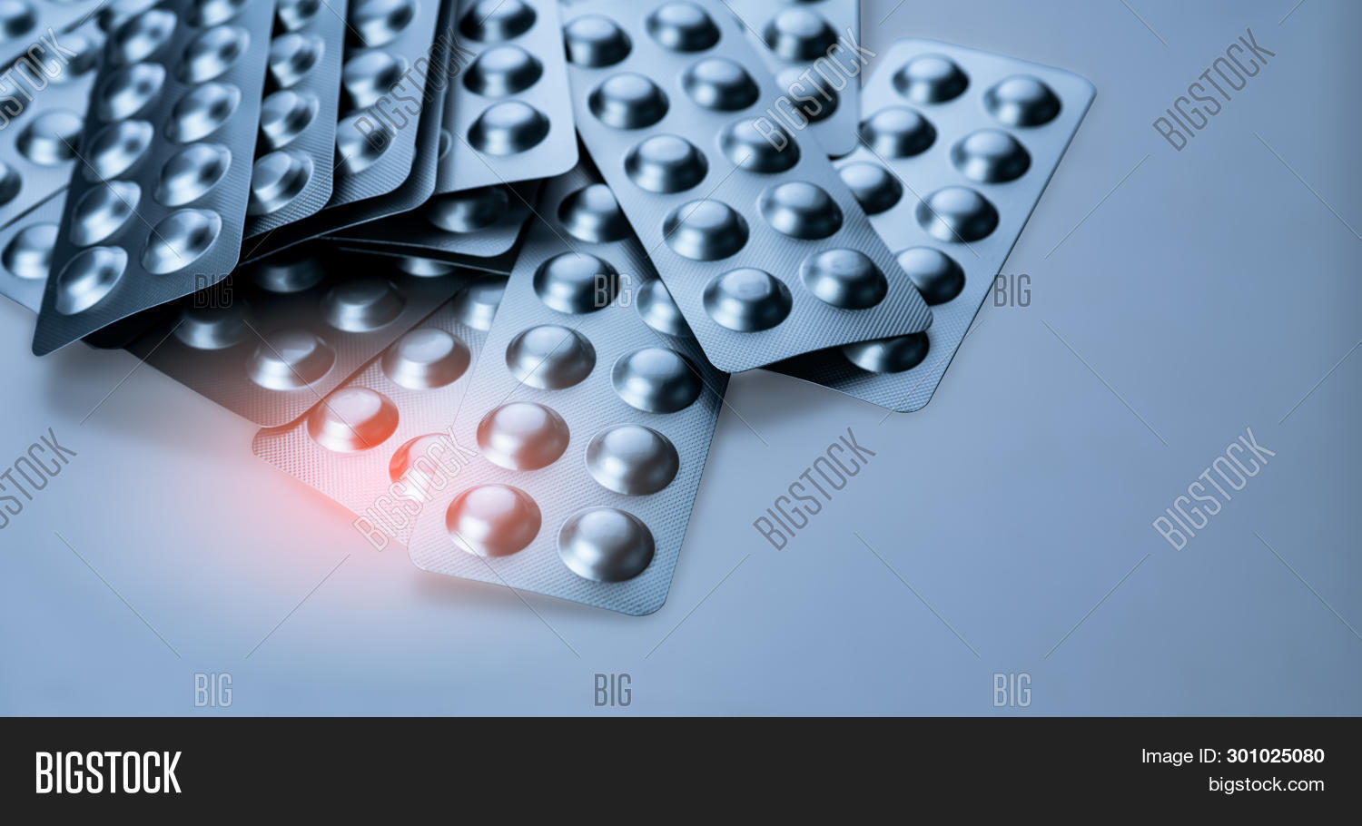 Pile Tablets Pill Image & Photo (Free Trial) | Bigstock