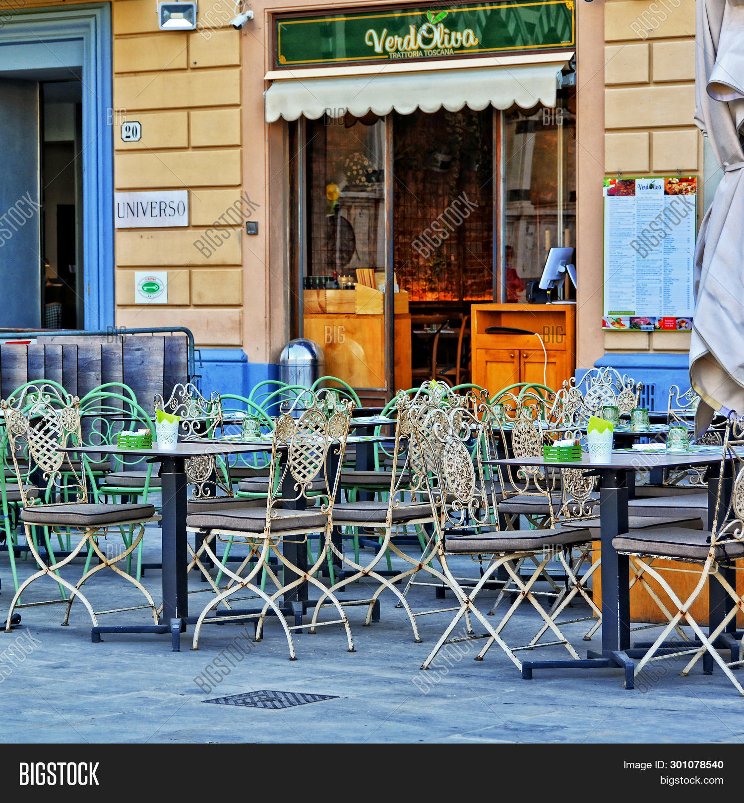 Yellow Facade Building Image & Photo (Free Trial) | Bigstock