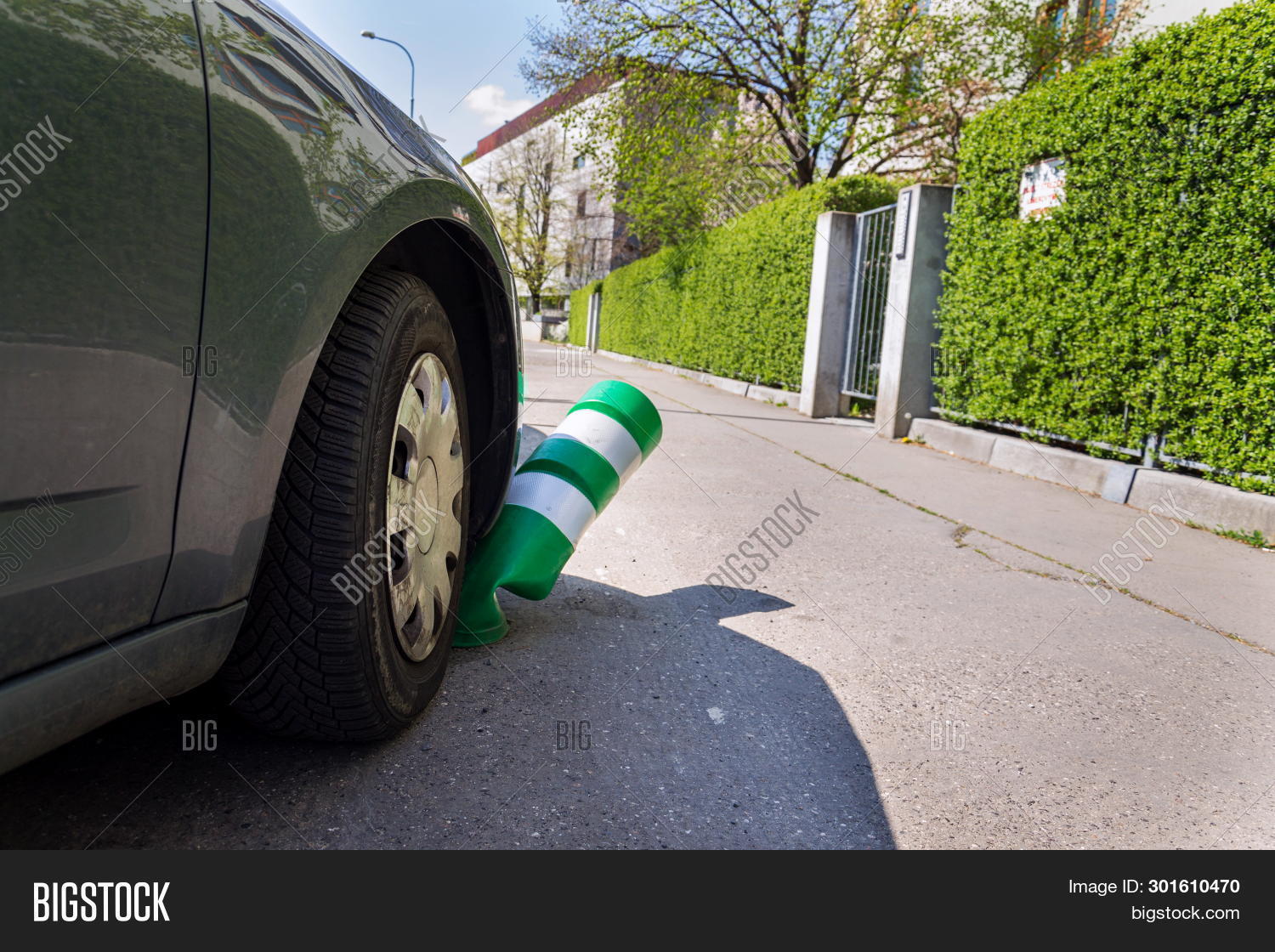 Car Bending White Image & Photo (Free Trial) | Bigstock
