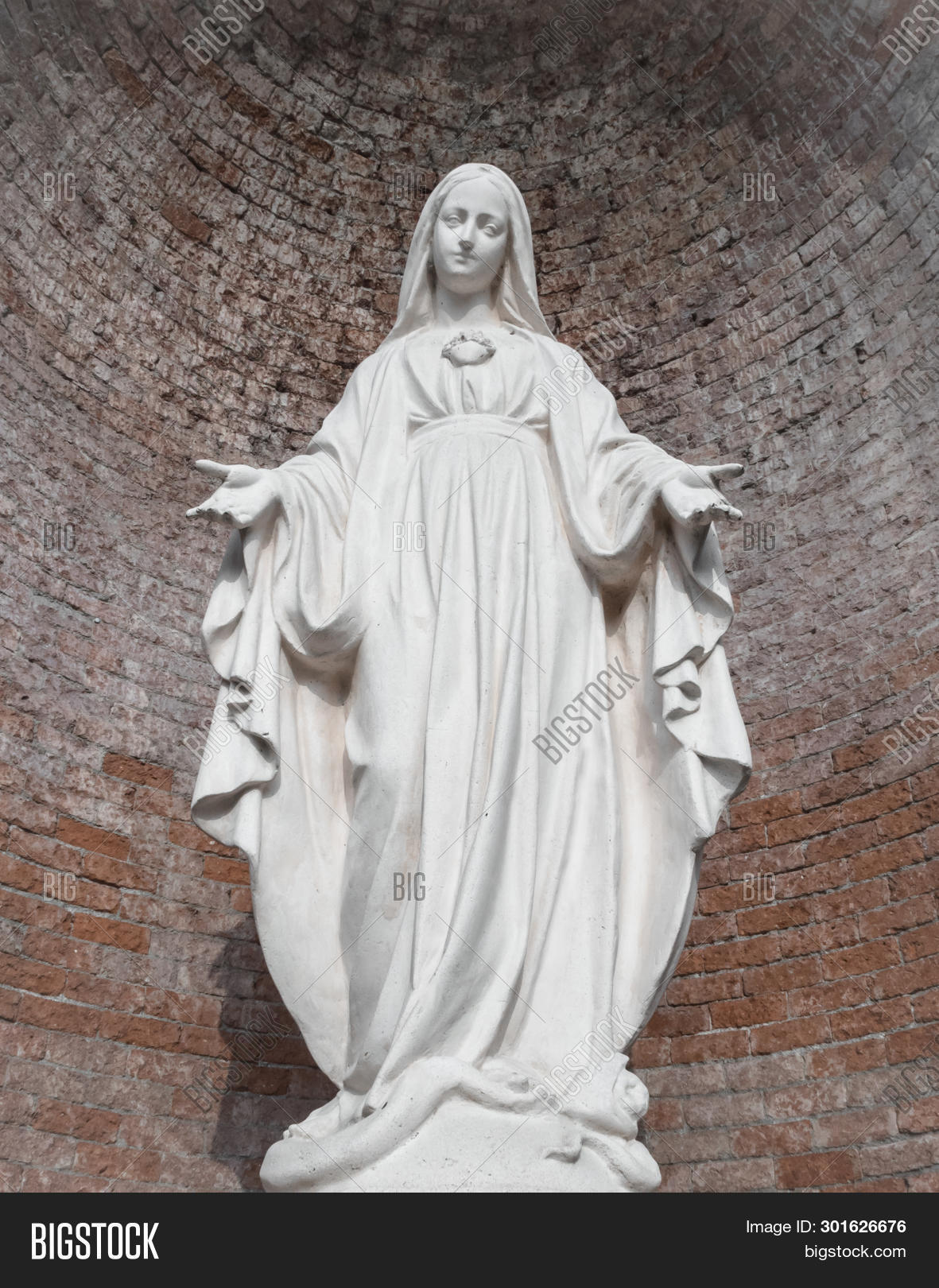Statue Stone Mary. On Image & Photo (Free Trial) | Bigstock