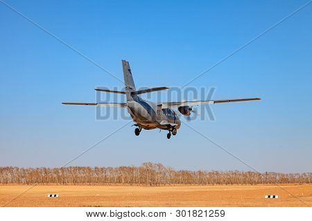 Small Aircraft Image & Photo (Free Trial) | Bigstock