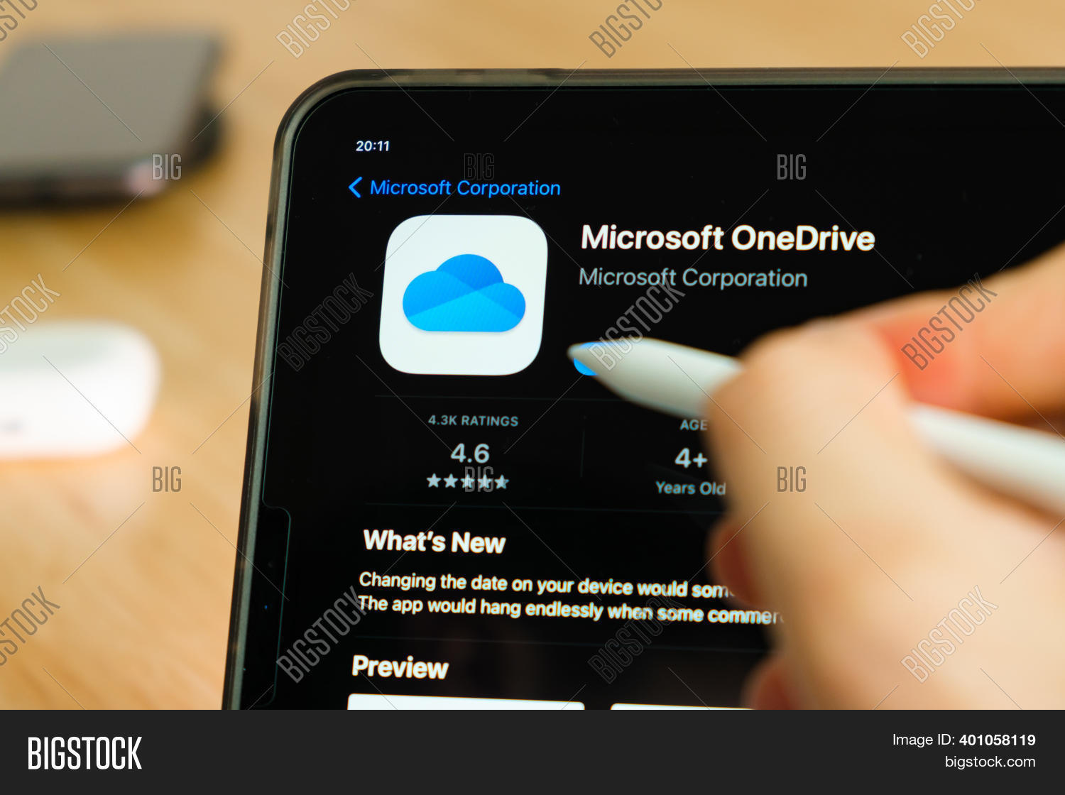 Microsoft Onedrive Image & Photo (Free Trial) | Bigstock