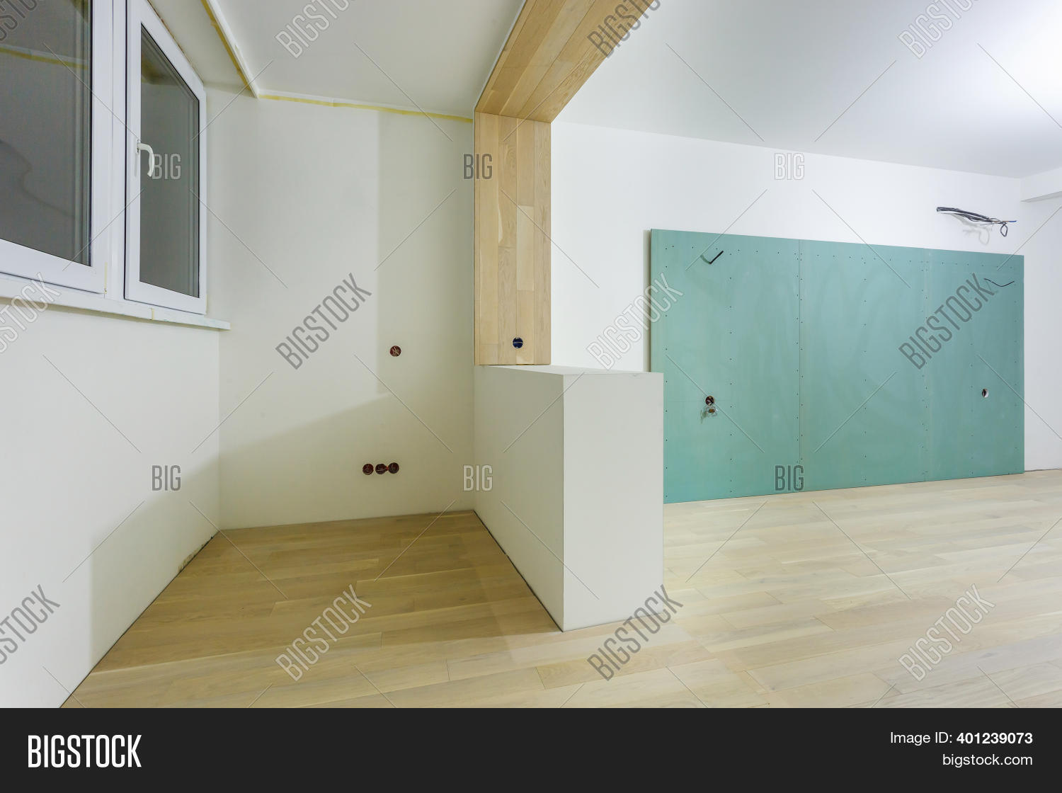 Empty Unfurnished Room Image & Photo (Free Trial) | Bigstock