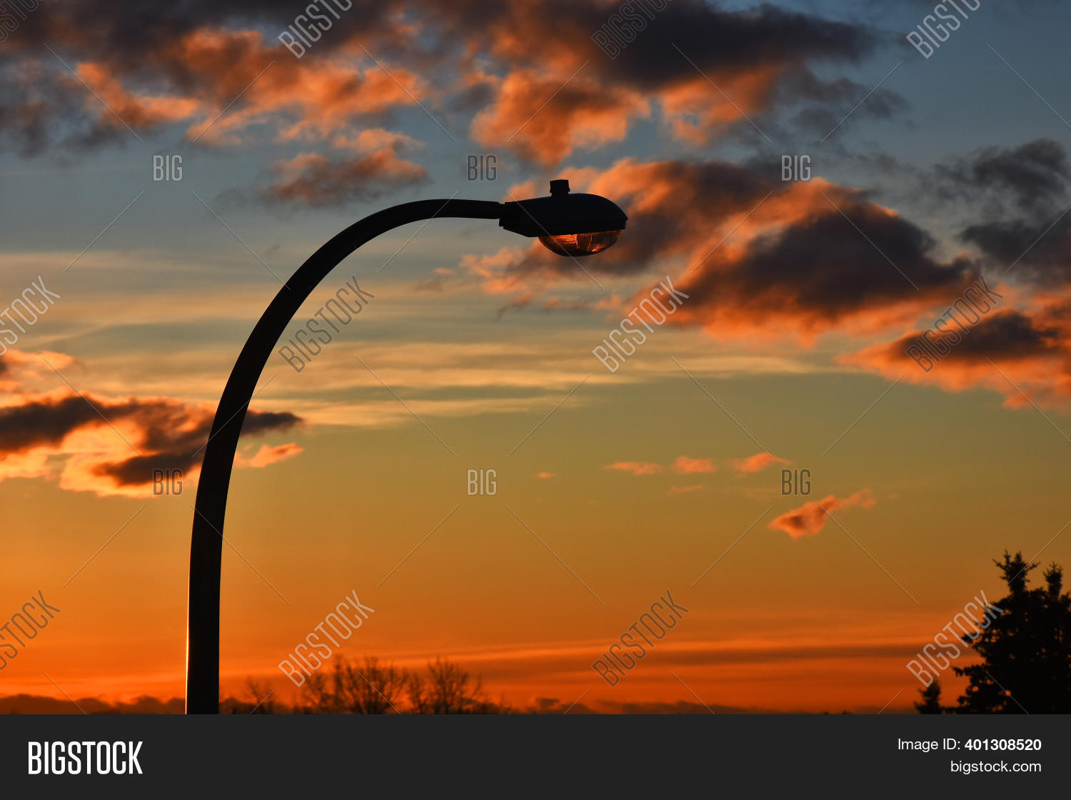 Image Unlit Street Image & Photo (Free Trial) | Bigstock