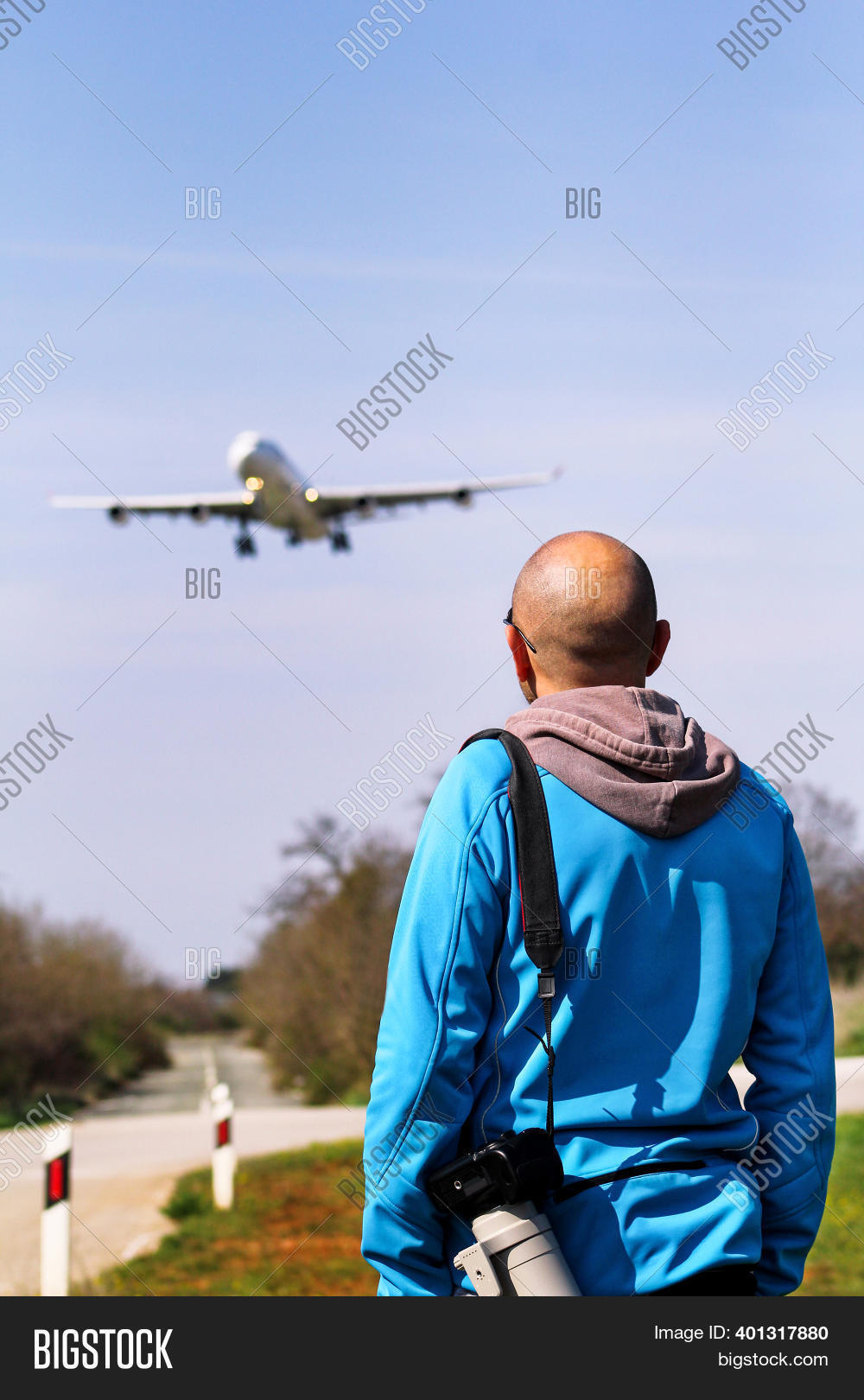 Man Spotting Airplane Image & Photo (Free Trial) | Bigstock