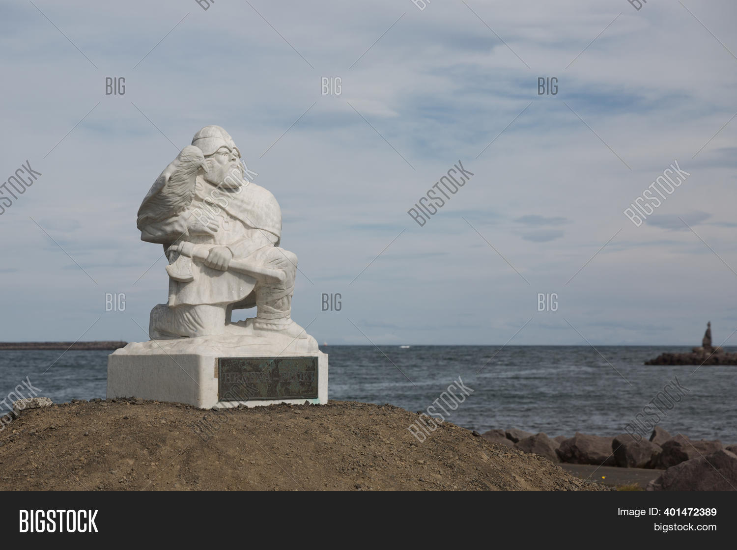 Statue Hrafna-flóki Image & Photo (Free Trial) | Bigstock