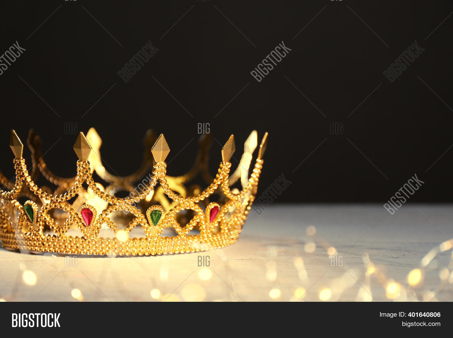 Beautiful Golden Crown Image & Photo (Free Trial) | Bigstock