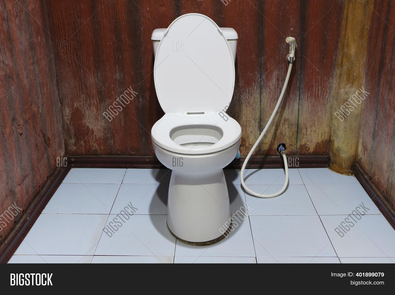 Toilet Bowl Bidet Image & Photo (Free Trial) | Bigstock