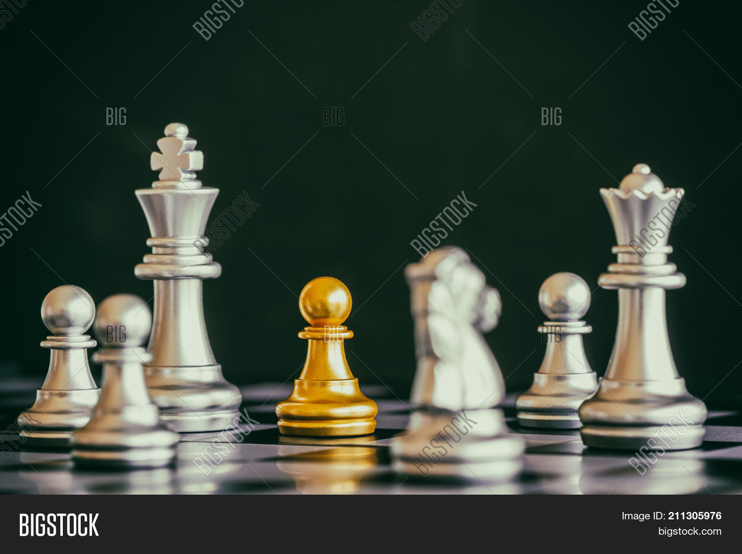 Strategy Chess Battle Image & Photo (Free Trial) | Bigstock