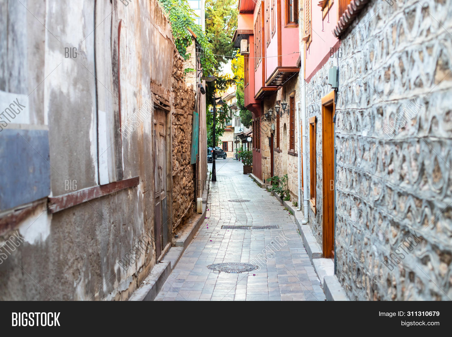 Narrow Alley Old Town Image & Photo (Free Trial) | Bigstock