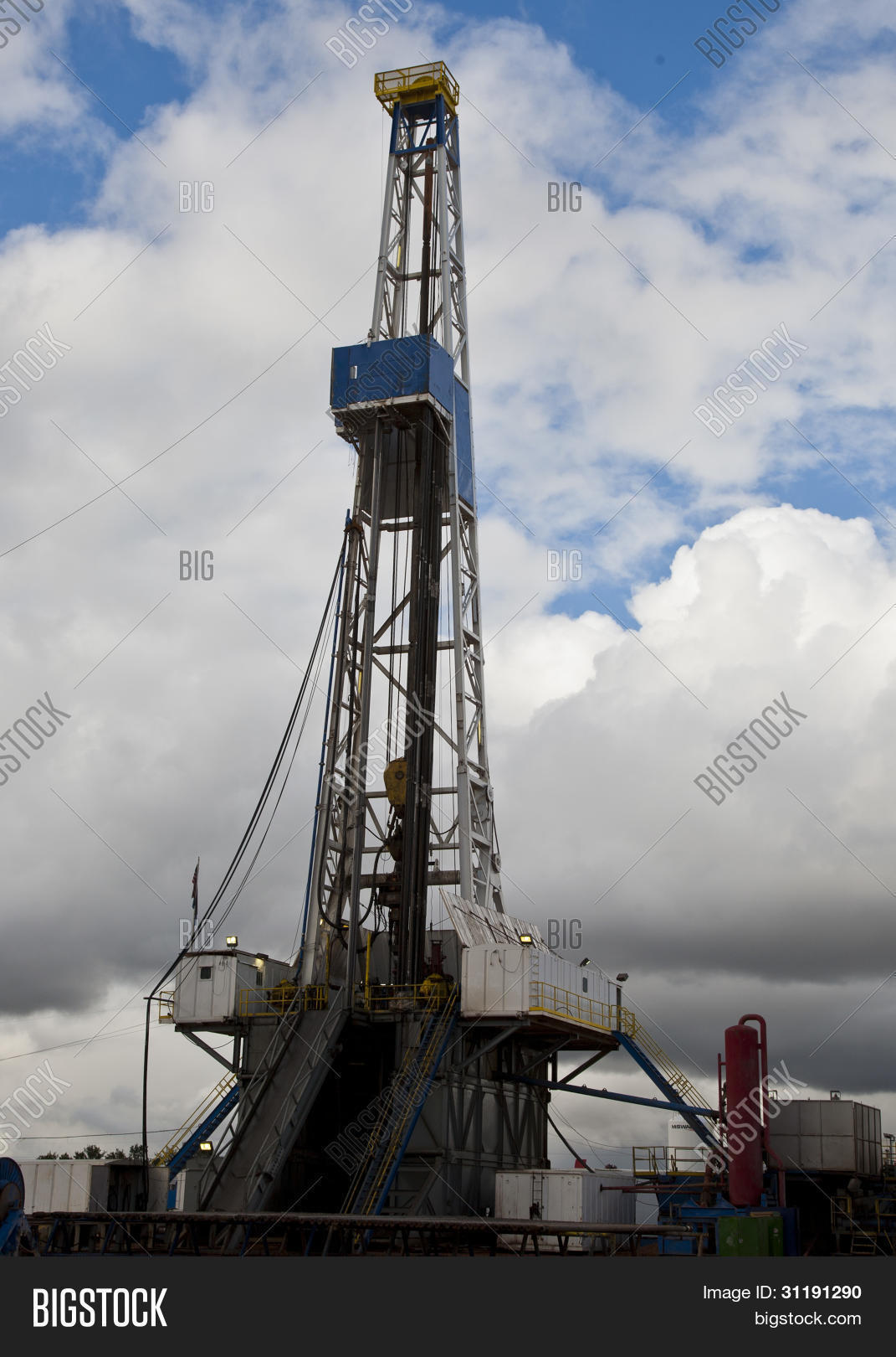 Midwest Drilling Rig Image & Photo (Free Trial) | Bigstock