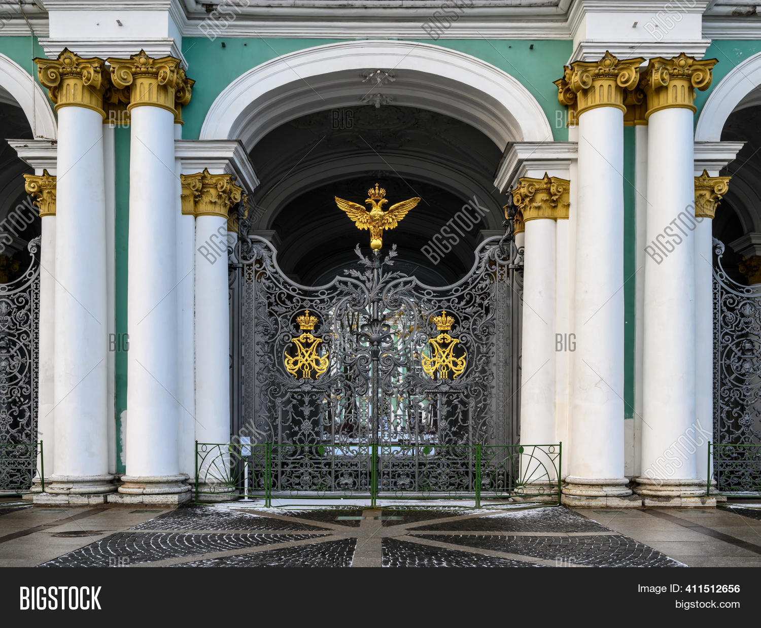 Famous Royal Gate Image & Photo (Free Trial) | Bigstock