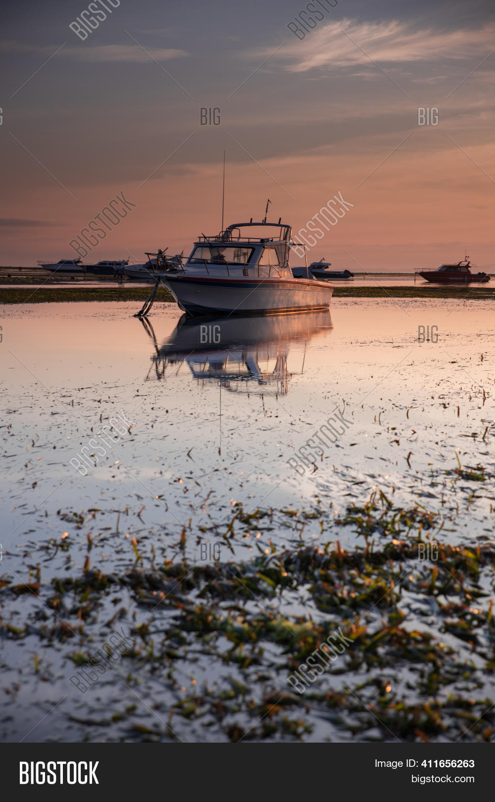 Beach Horizon Boat