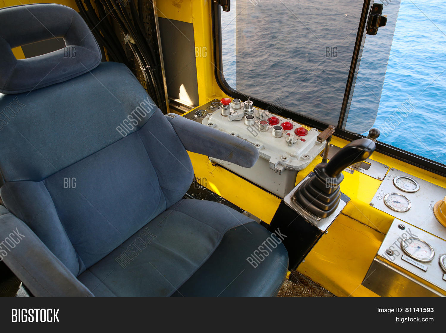 Crane Operation Cabin Image & Photo (Free Trial) | Bigstock