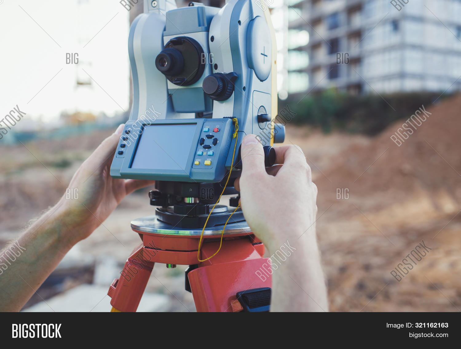 Optical Level. Image & Photo (Free Trial) | Bigstock