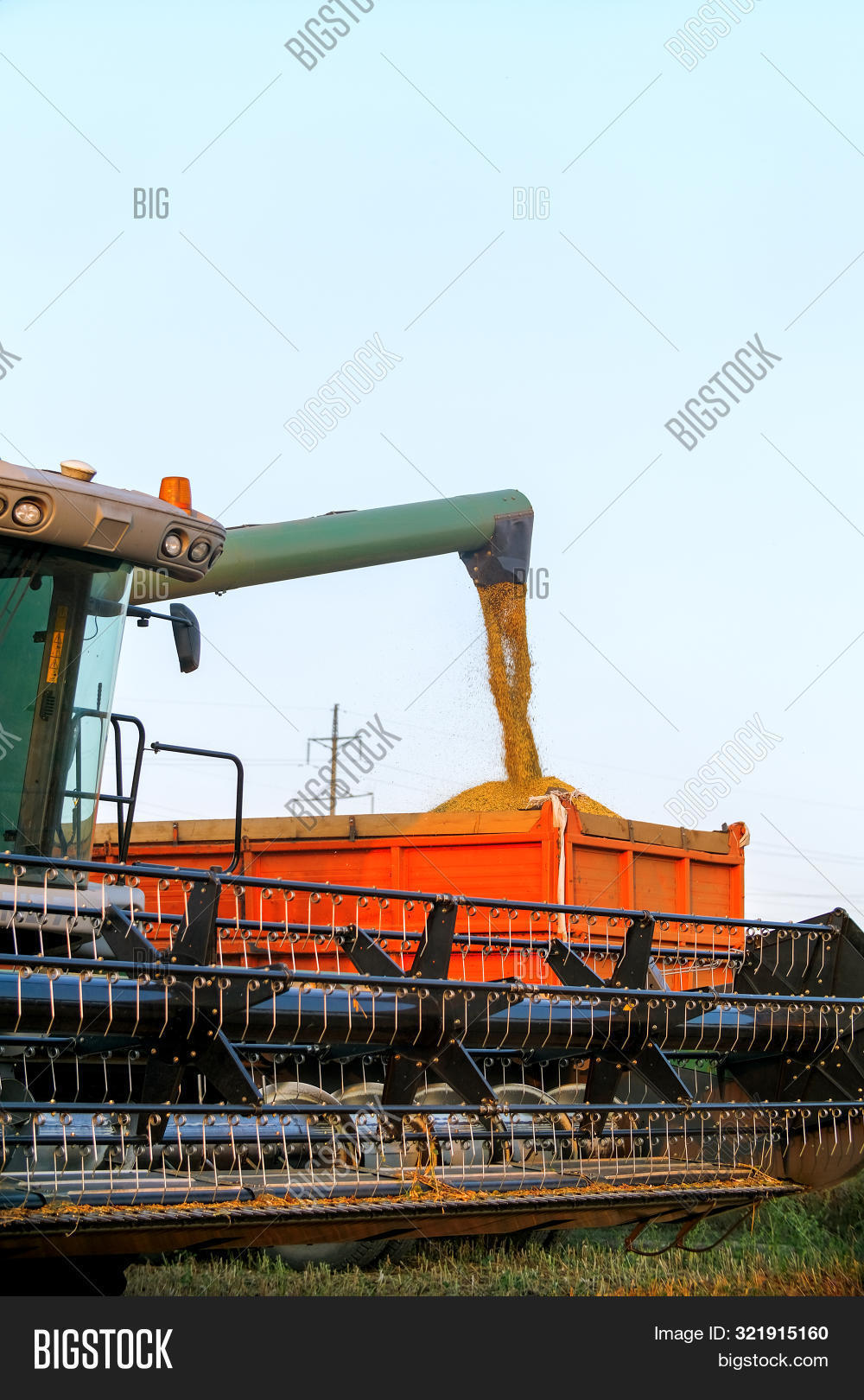 Harvester Combine Image & Photo (Free Trial) | Bigstock