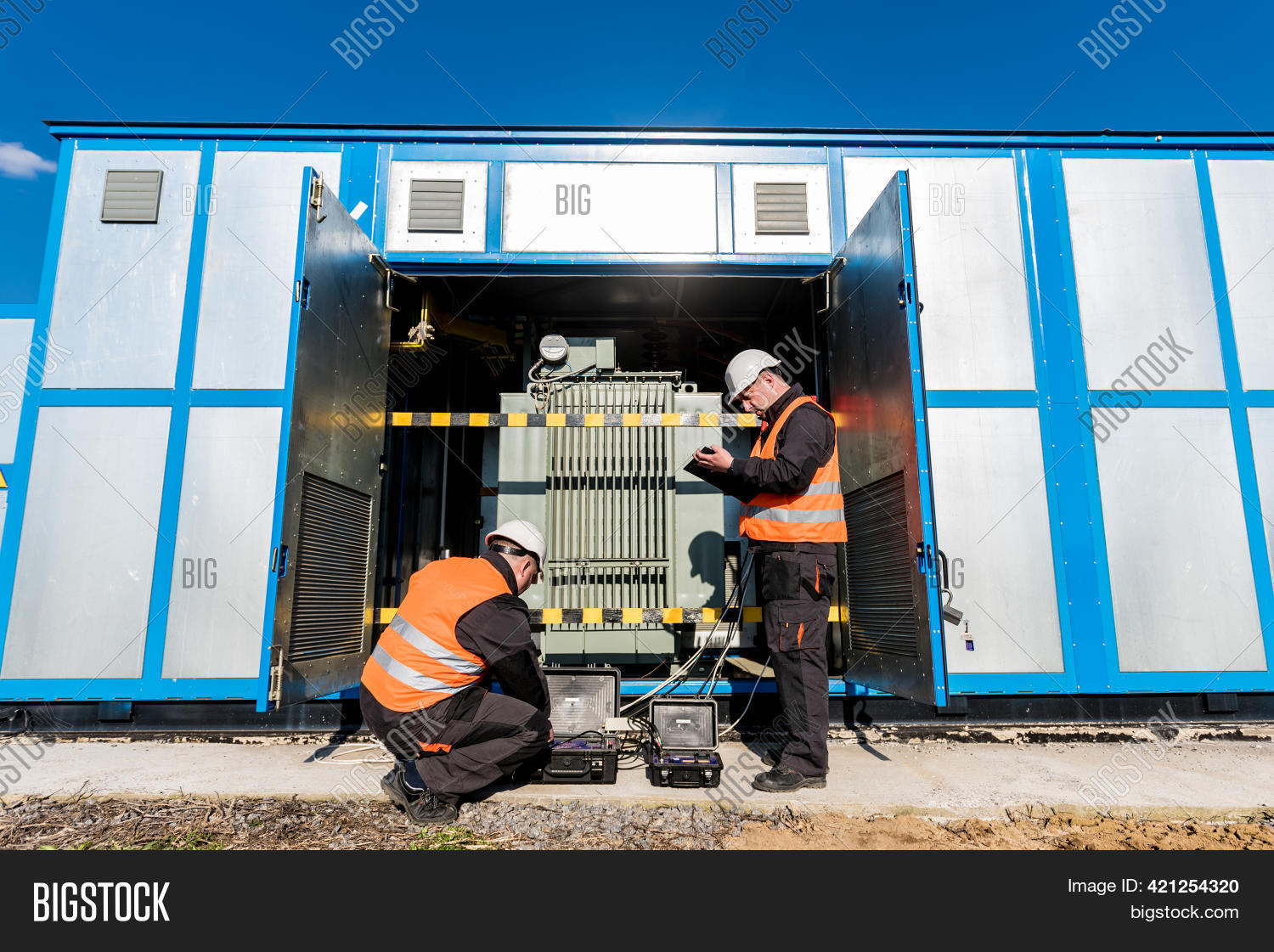 Execution Electrical Image & Photo (Free Trial) | Bigstock