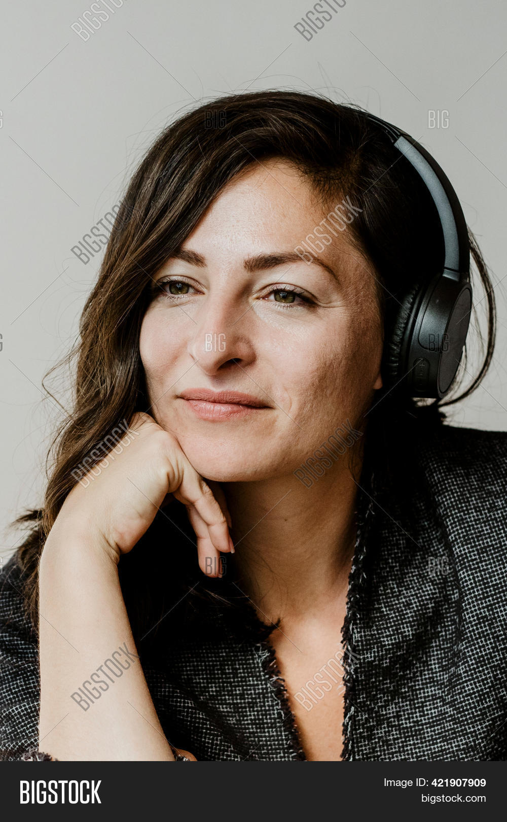 Female Radio Host Image & Photo (Free Trial) | Bigstock