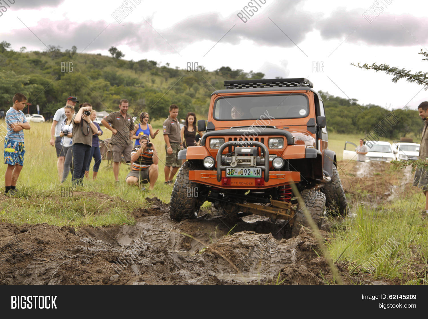 Crush Beige Jeep Image & Photo (Free Trial) | Bigstock