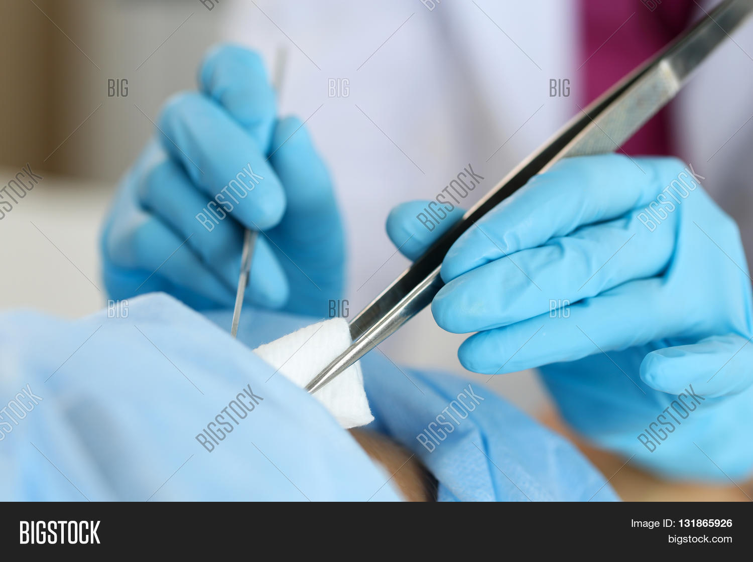 Surgeon Hand Hold Image & Photo (Free Trial) | Bigstock