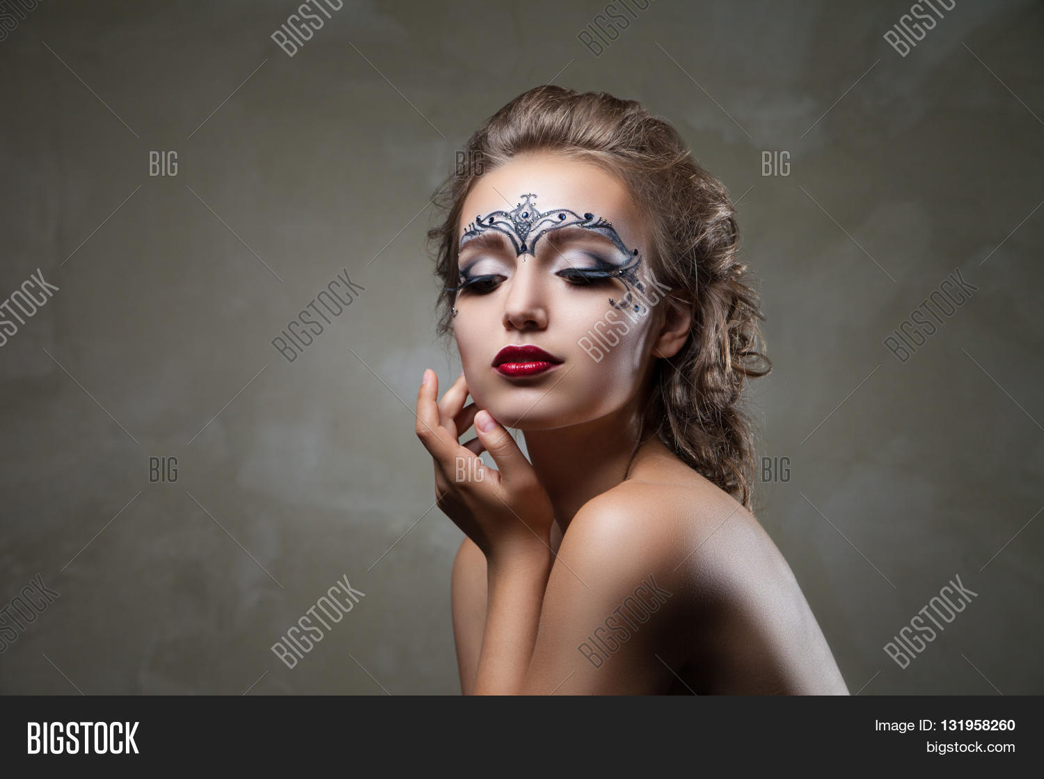 Beautiful Model Image & Photo (Free Trial) | Bigstock