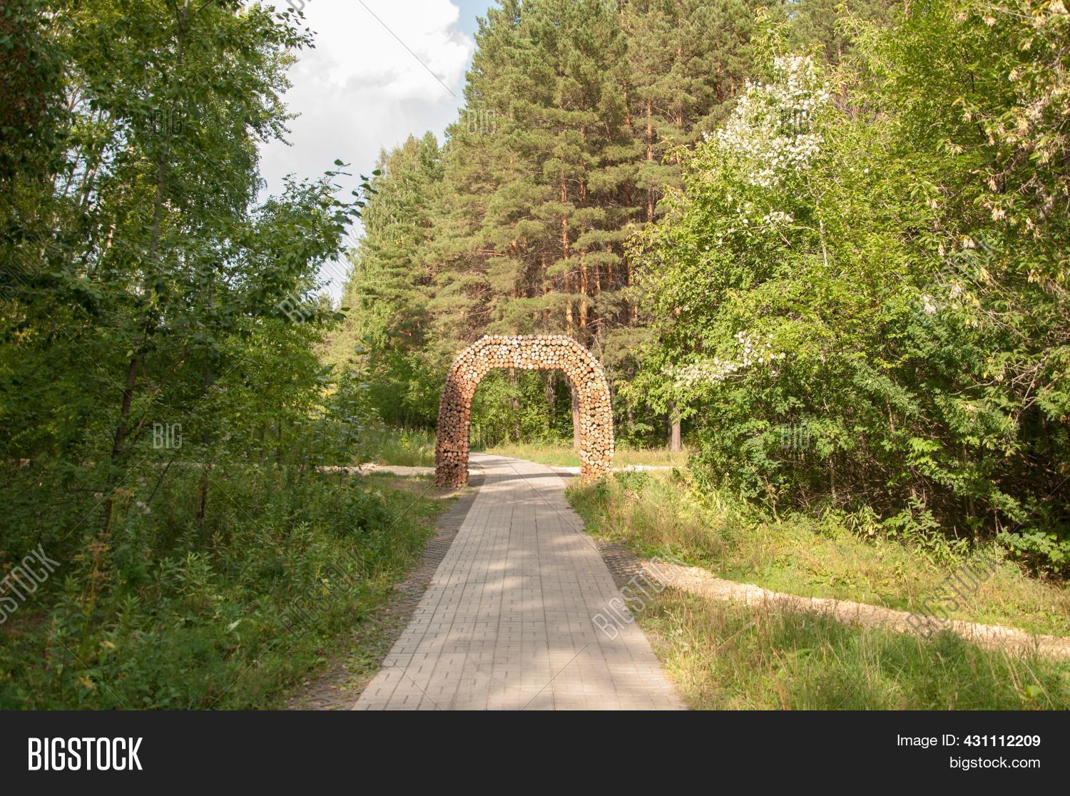 Arches Wooden Log Image & Photo (Free Trial) | Bigstock
