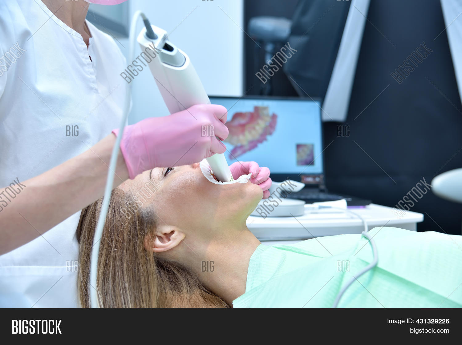 Dentist Scaning Image & Photo (Free Trial) | Bigstock