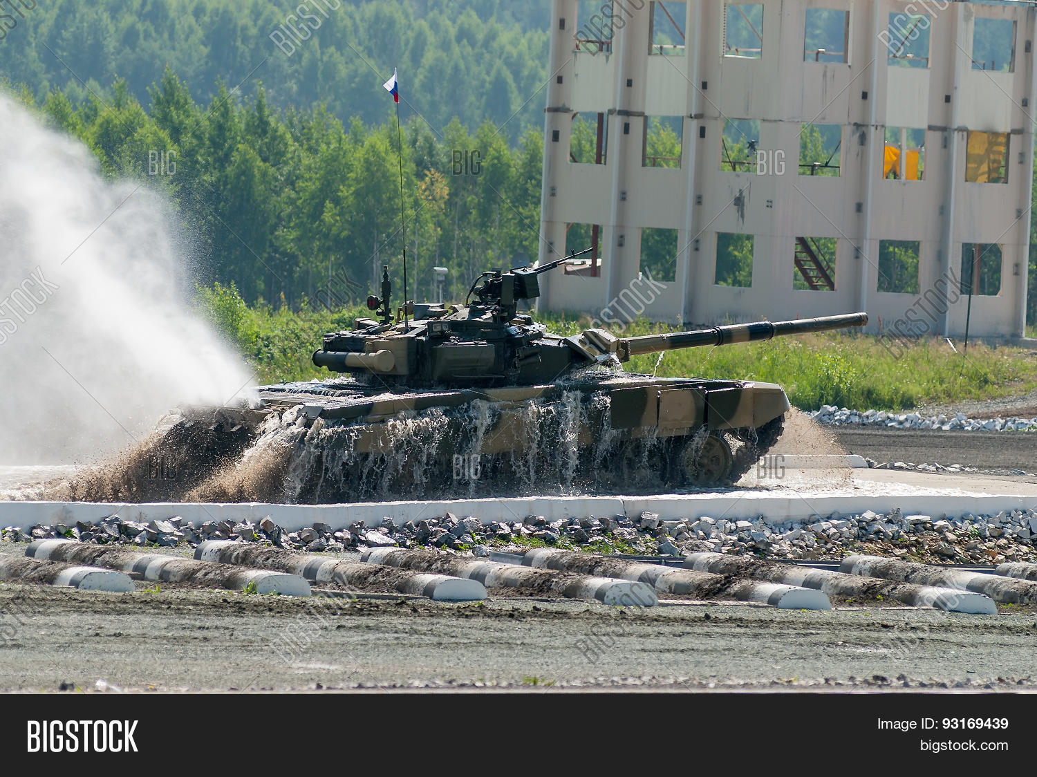 Tank T-80 Moves After Image & Photo (Free Trial) | Bigstock