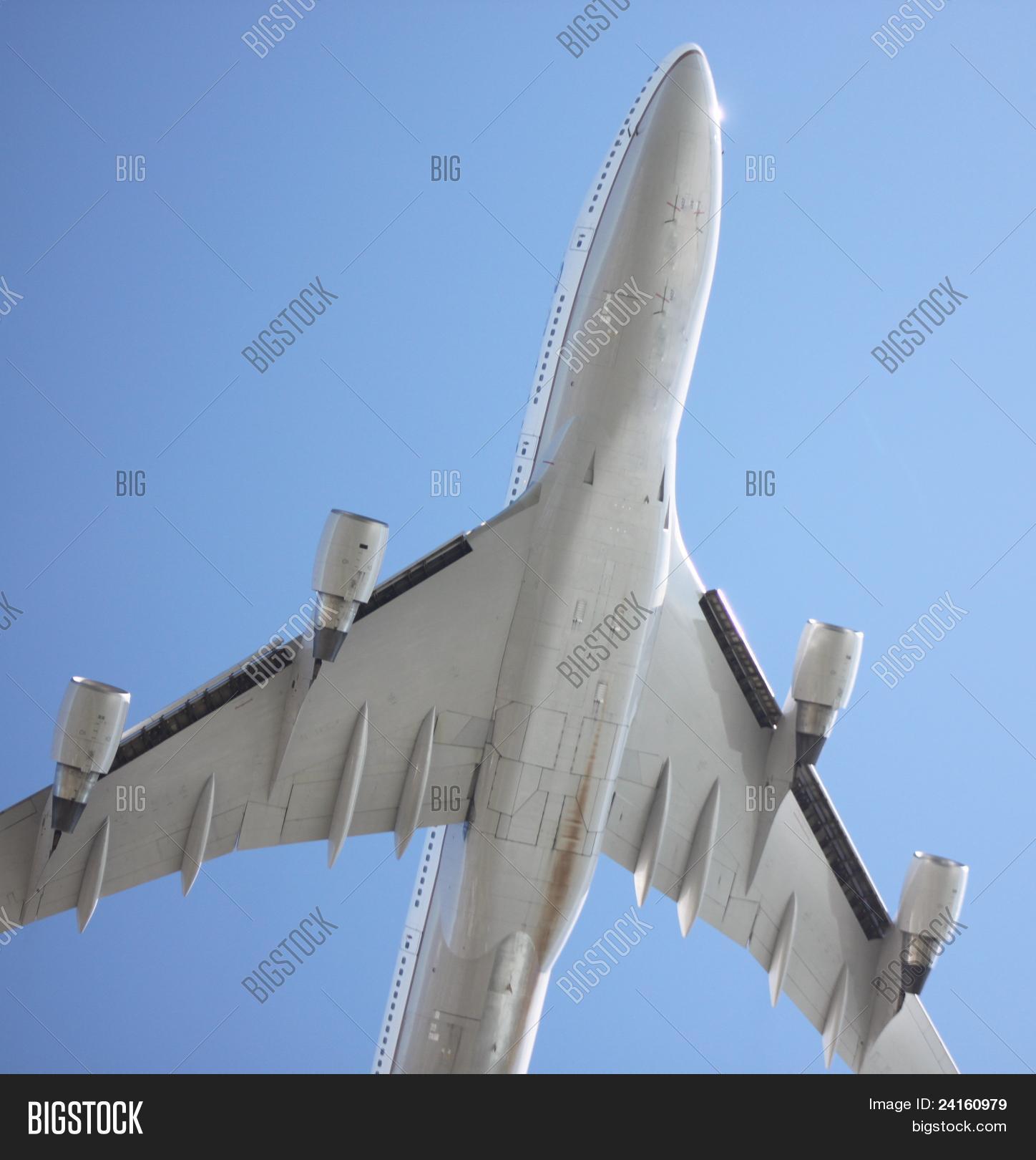 UNDERSIDE 747 Image & Photo (Free Trial) | Bigstock