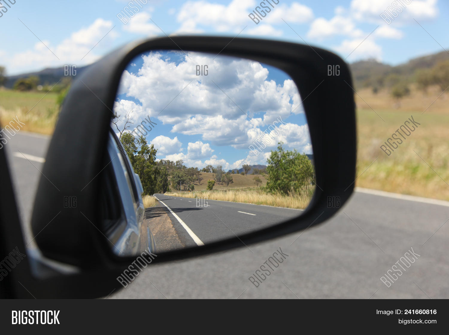 Imagen y foto View Side Mirror (prueba gratis) | Bigstock
