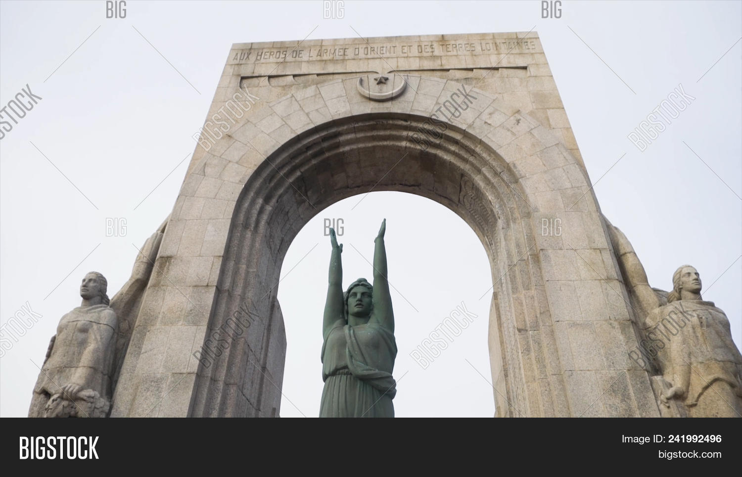 Monument Heroes Army Image & Photo (Free Trial) | Bigstock