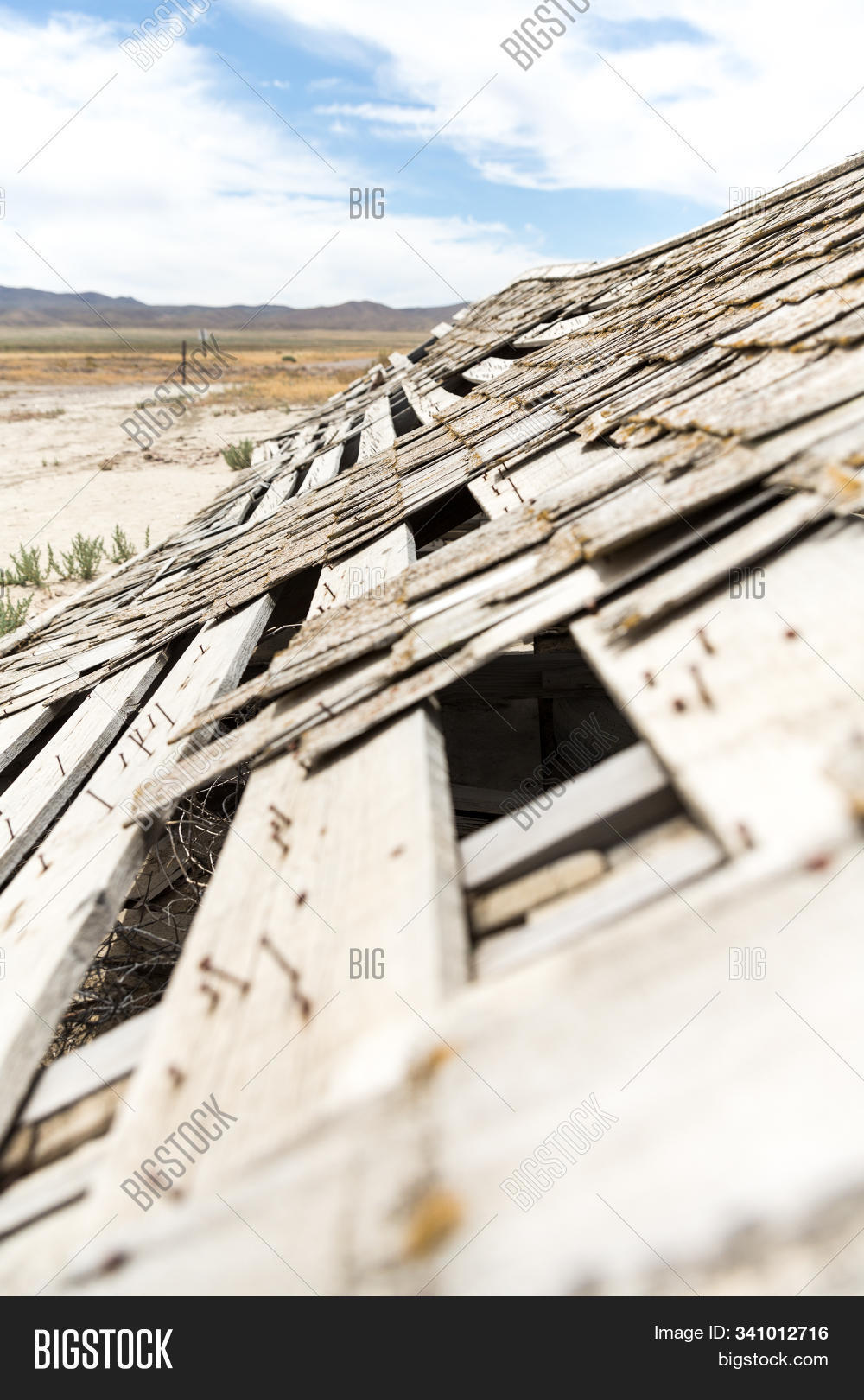 Old Fallen Apart Image & Photo (Free Trial) | Bigstock