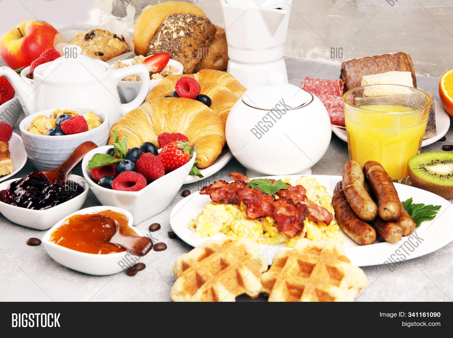 Imagen y foto Breakfast Served (prueba gratis) | Bigstock