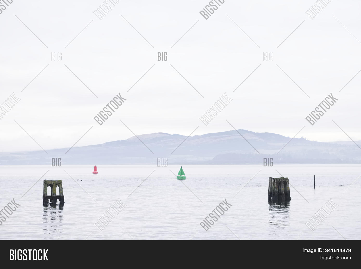 Wooden Sea Posts Sea Image & Photo (Free Trial) | Bigstock
