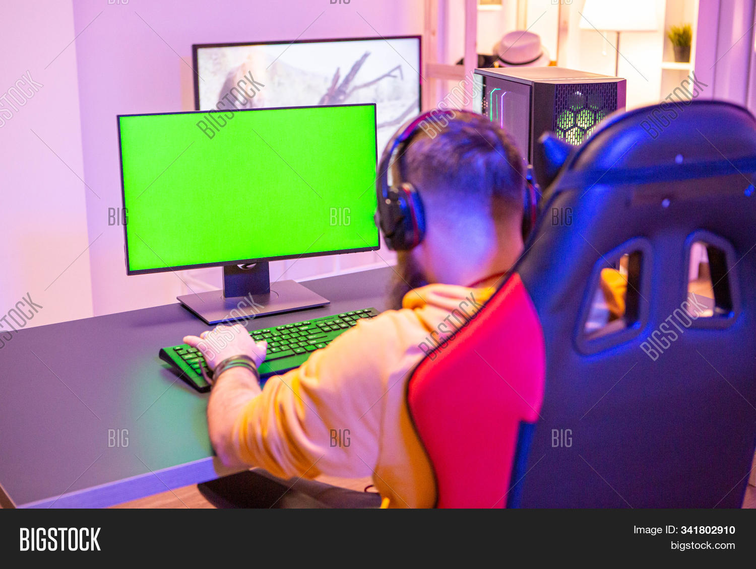 Man Playing On Image & Photo (Free Trial) | Bigstock