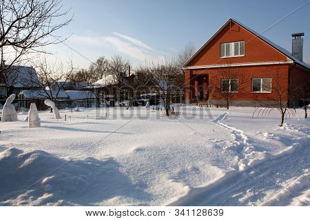 Winter Snow Farm House Image & Photo (Free Trial) | Bigstock