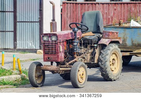 Small Old Mini Tractor Image & Photo (Free Trial) | Bigstock