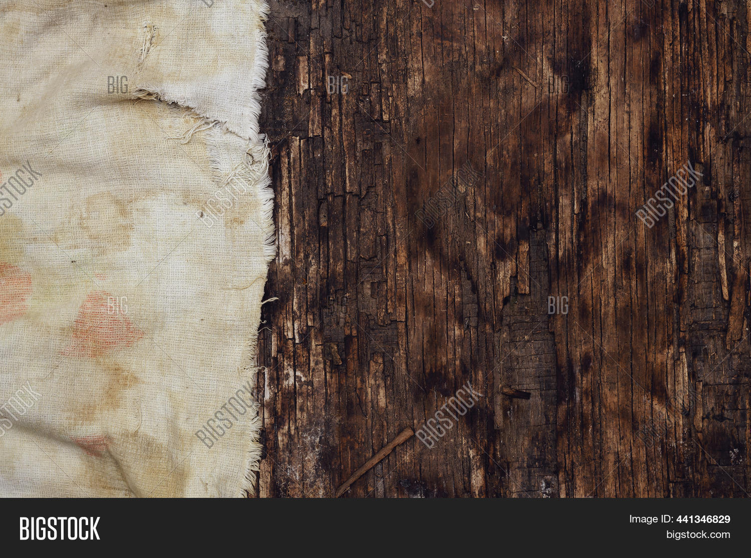 Torn Rag On 이미지 및 사진(무료 체험) | Bigstock