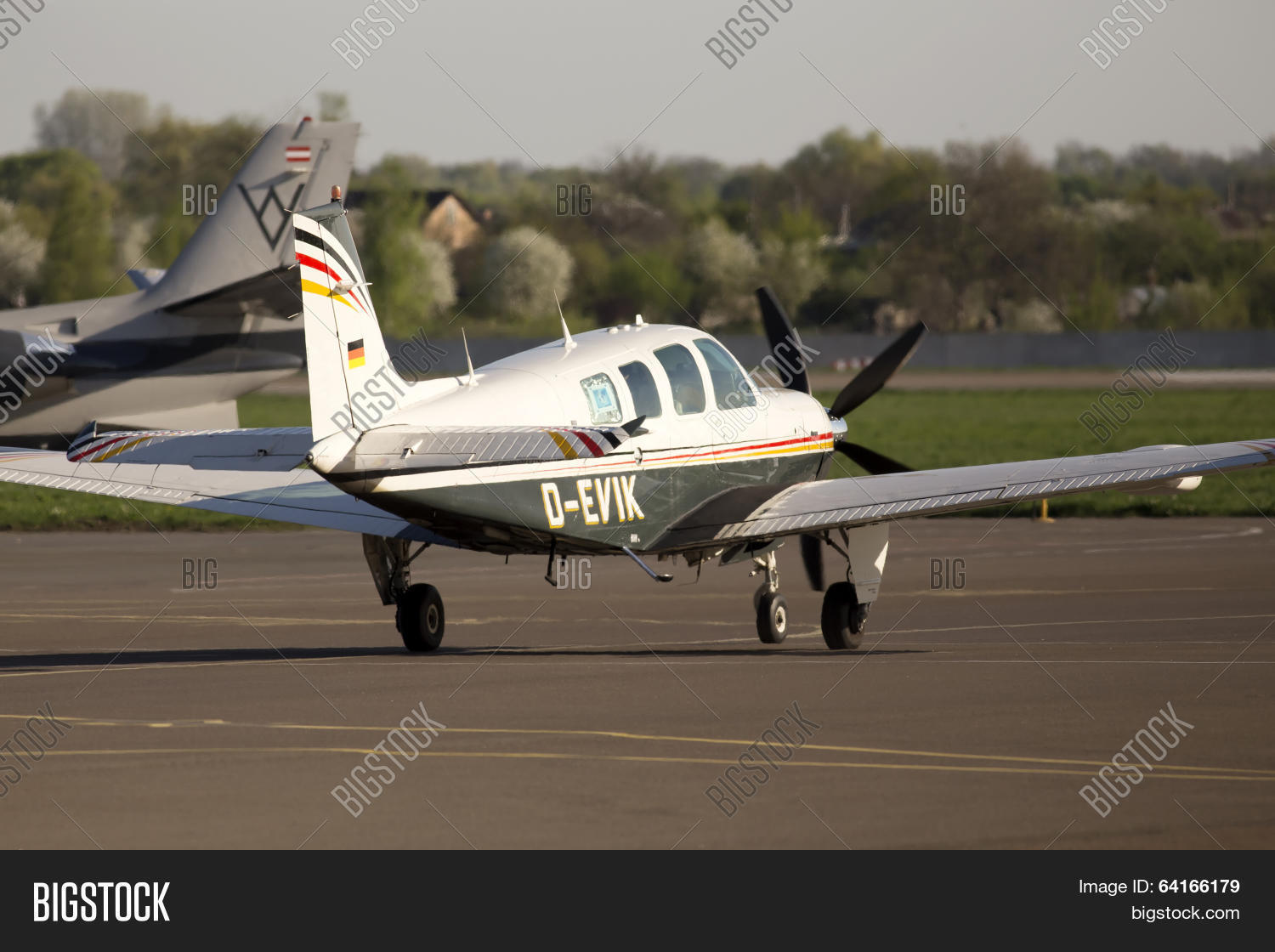 Beechcraft A36 Bonanza Image & Photo (Free Trial) | Bigstock
