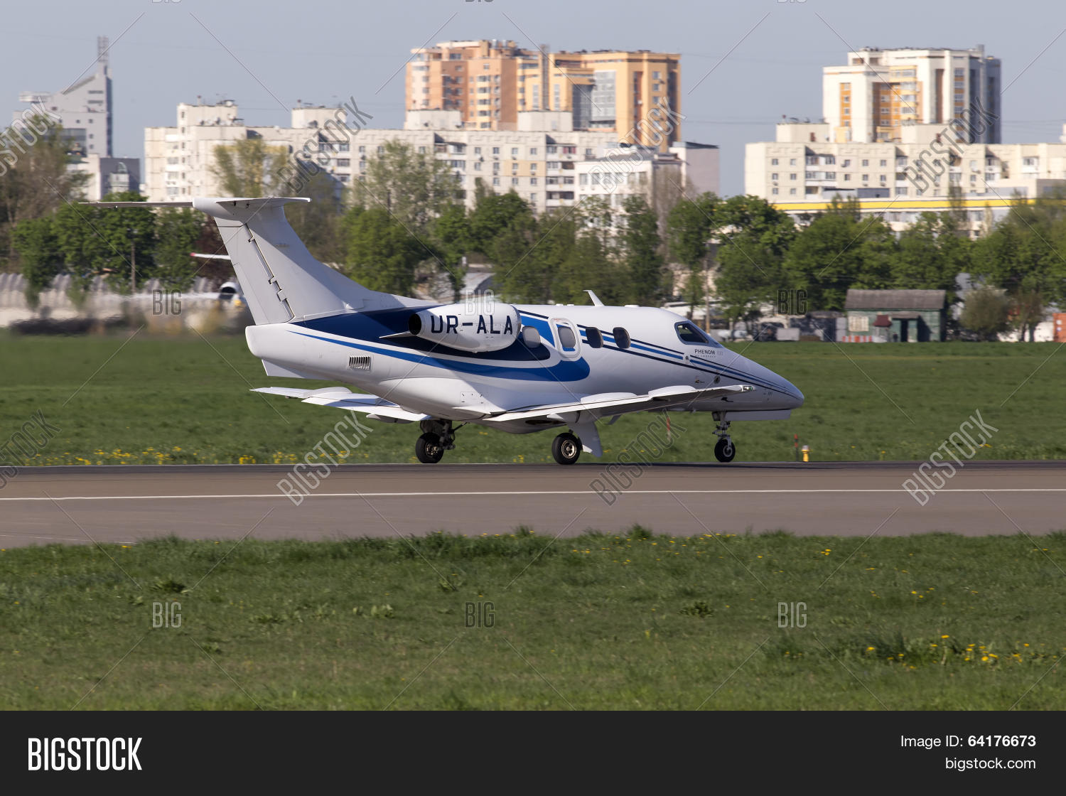 AeroJet Airlines Image & Photo (Free Trial) | Bigstock