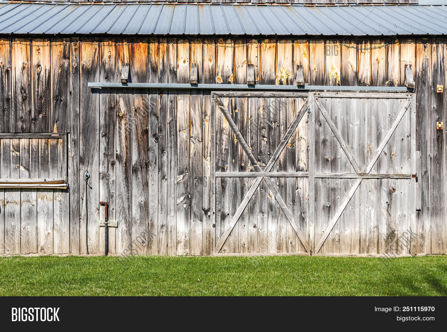 Sliding Wood Barn Image & Photo (Free Trial) | Bigstock