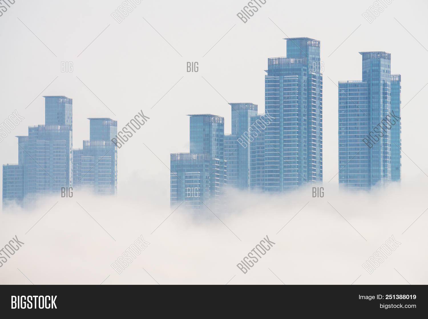 Thick Large Heavy Mist Image & Photo (Free Trial) | Bigstock
