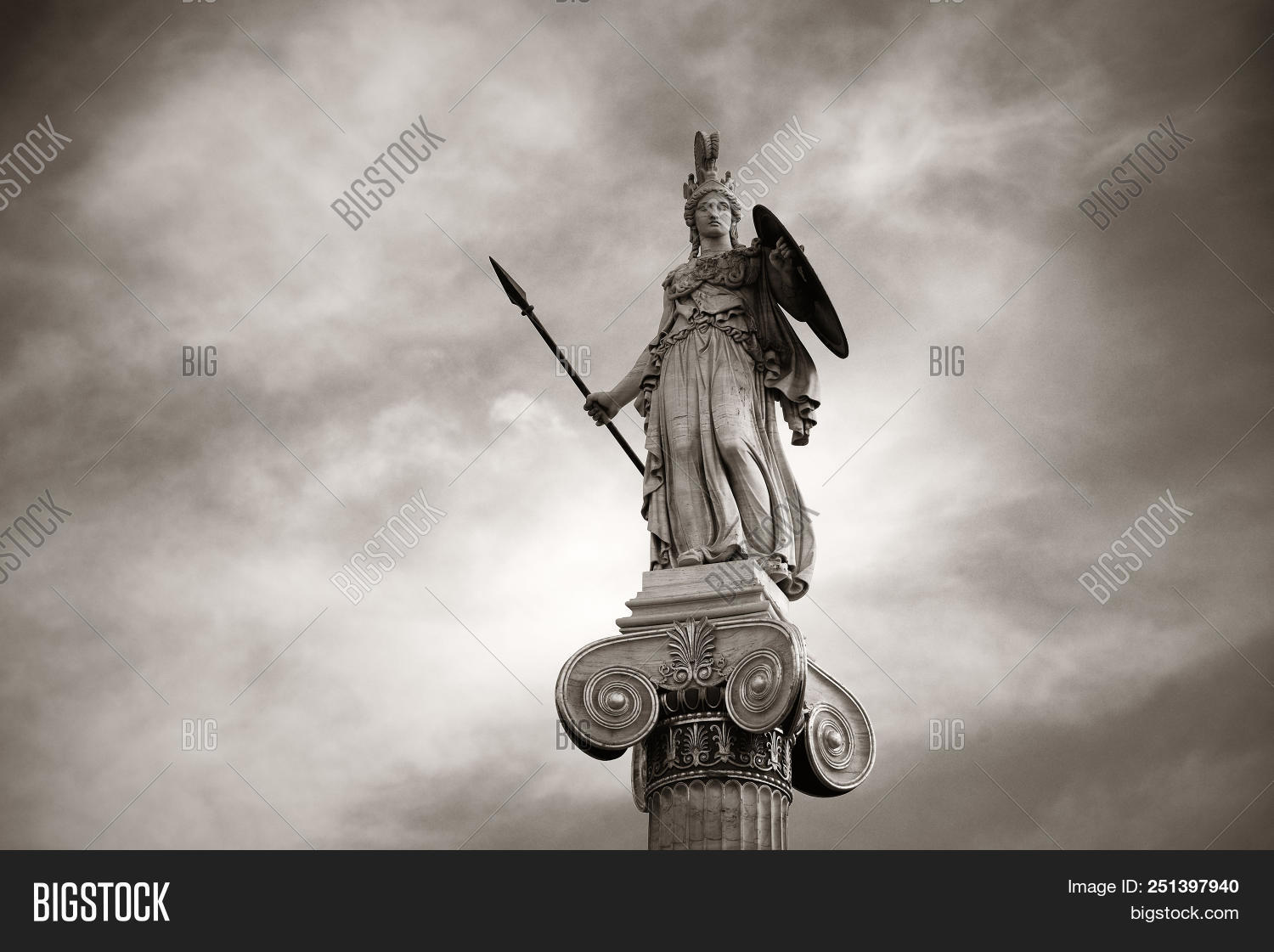 Imagen y foto Athena Statue (prueba gratis) | Bigstock