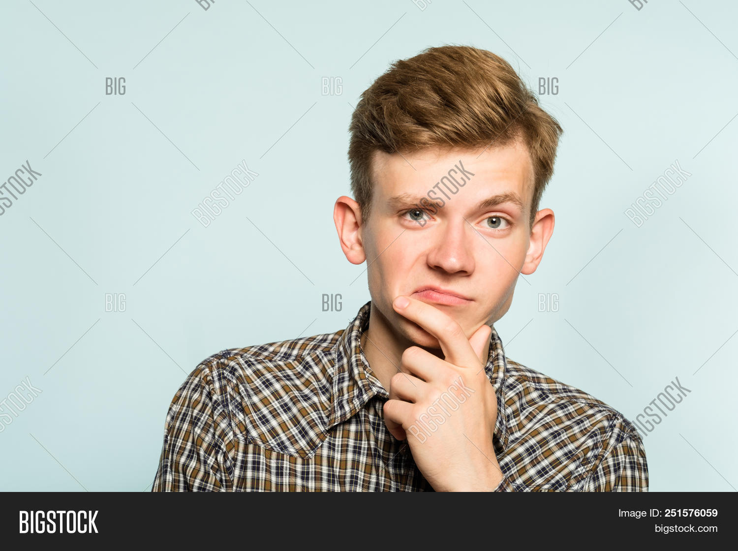 Imagen y foto Pondering (prueba gratis) | Bigstock