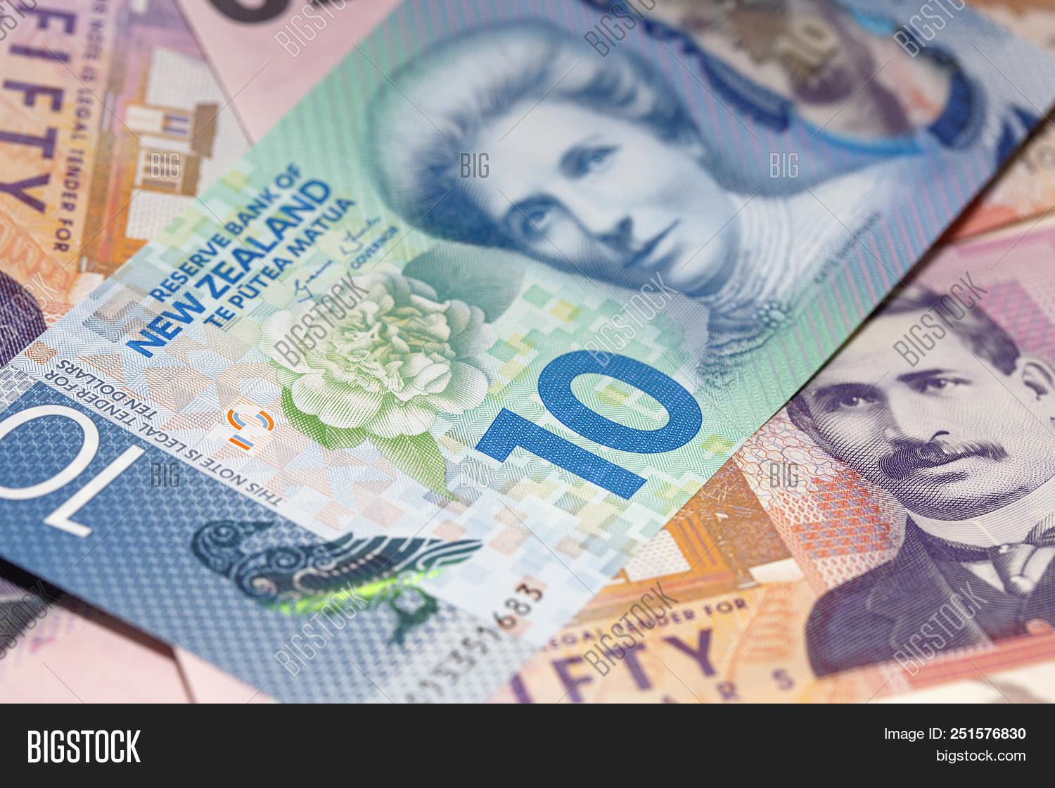 New Zealand Banknotes Image & Photo (Free Trial) | Bigstock