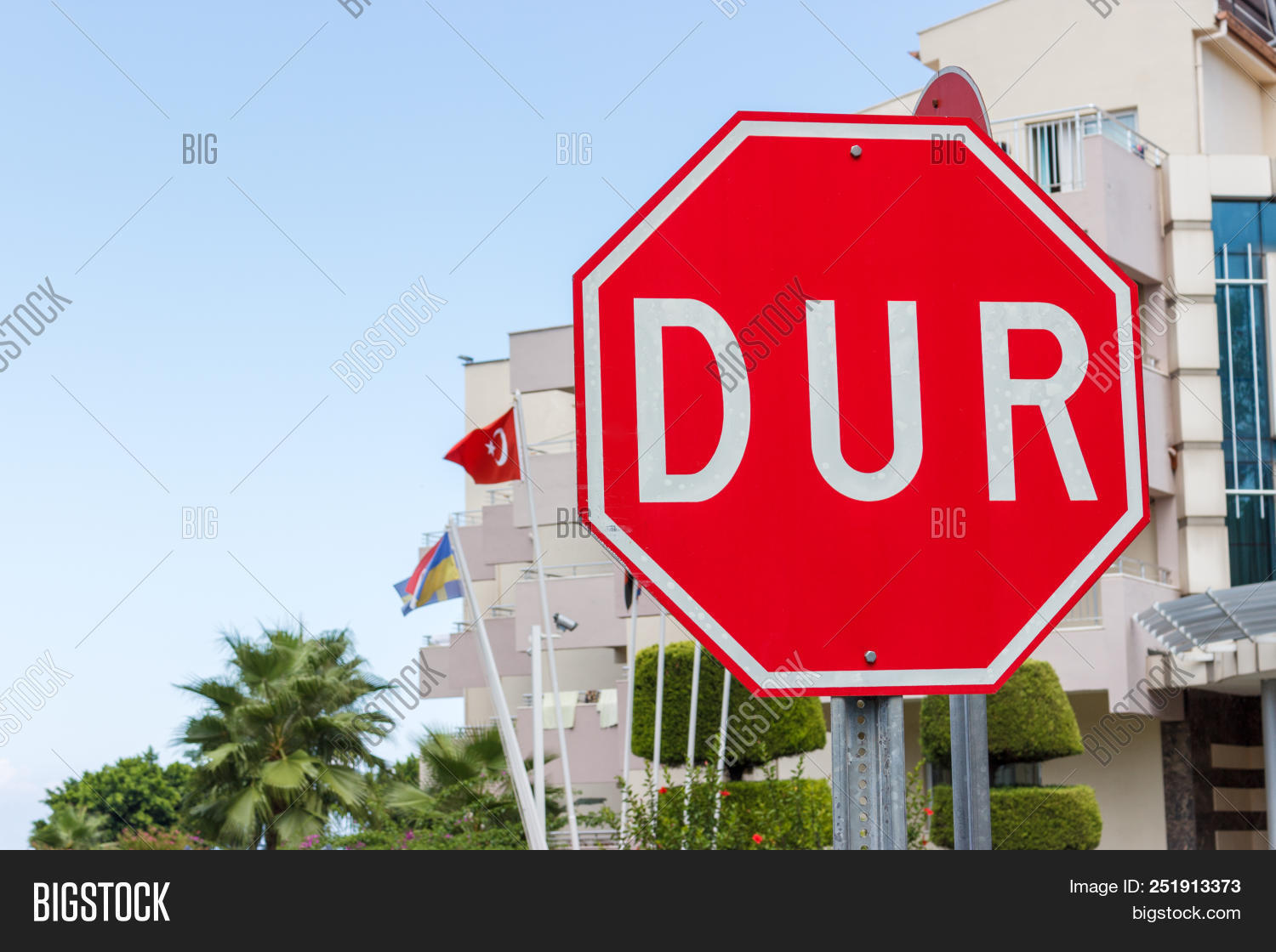 Red Stop Dur Sign Image & Photo (Free Trial) | Bigstock